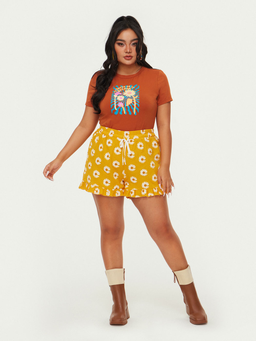 Curve & Plus Floral Ruffle Mini Shorts For Daily Casual