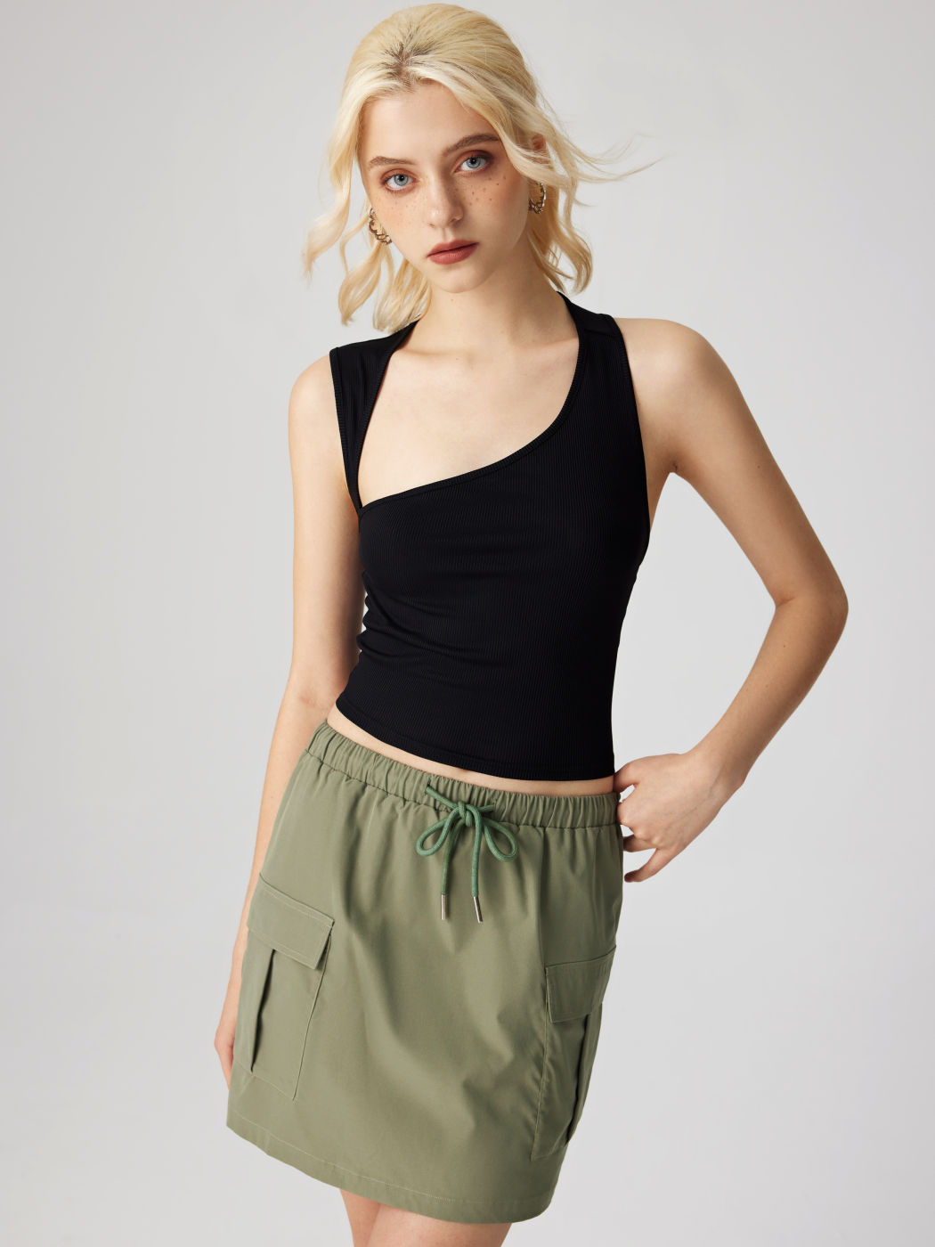Cut Out Asymmetrical Knit Crop Top For Daily Casual