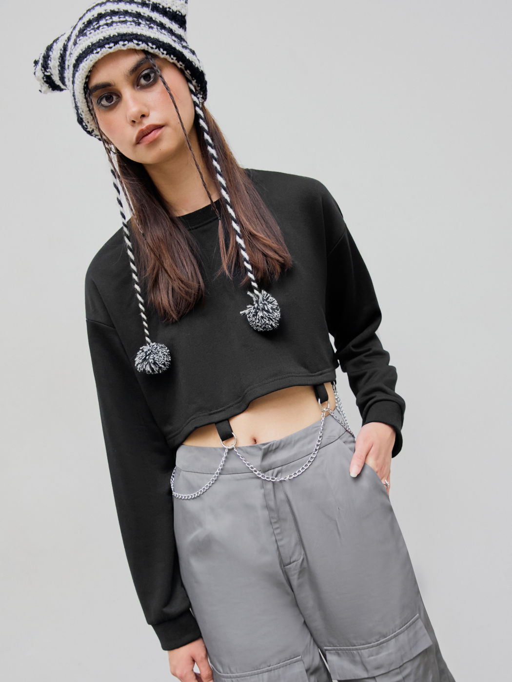 Terry Round Neckline Solid Chain Sweatshirt - Cider