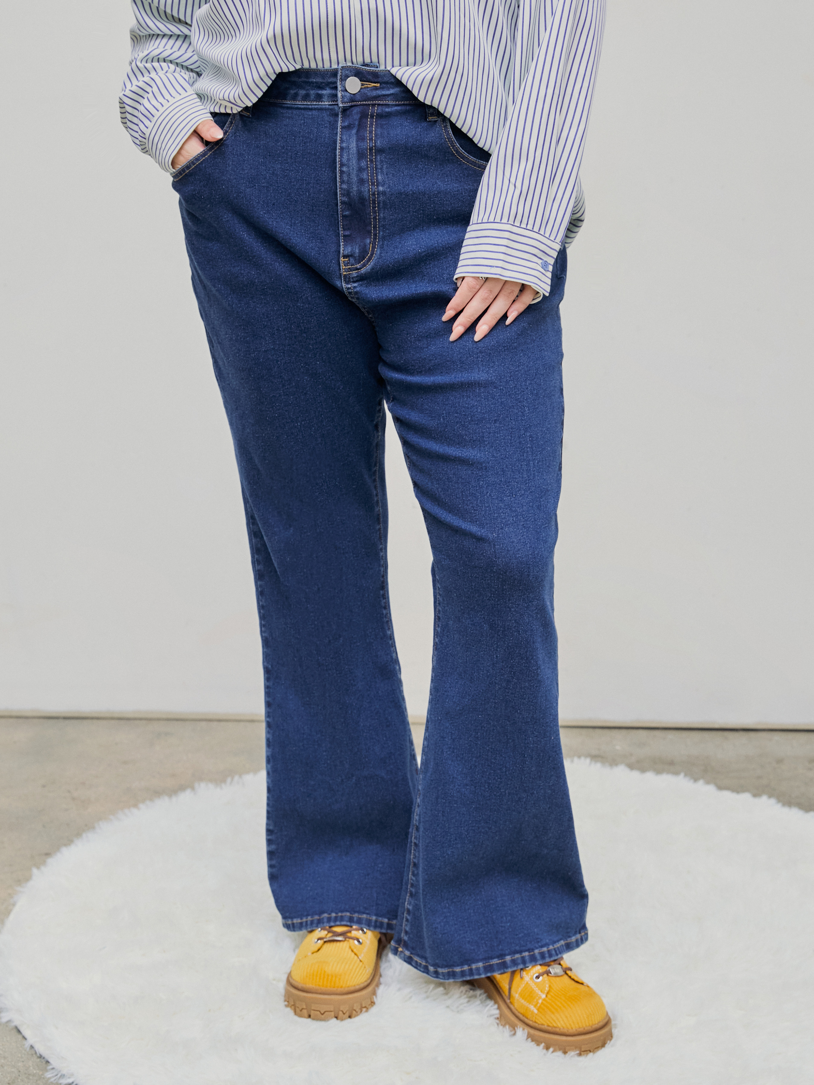 Jeans Évasés en Denim Taille Moyenne Unie Curve & Plus - Cider