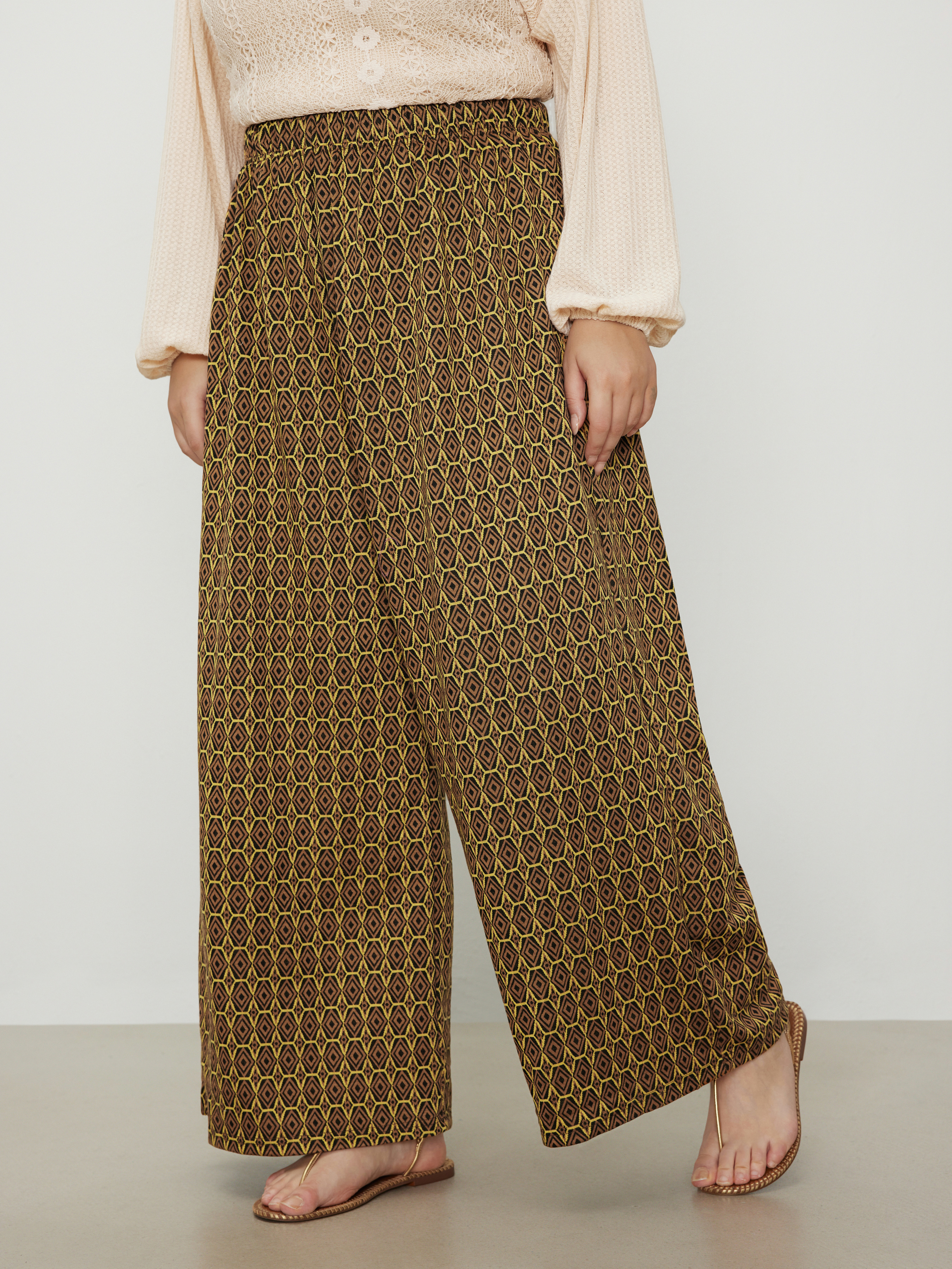 Jacquard Jacquard Middle Waist Argyle Wide Leg Trousers Curve & Plus ...