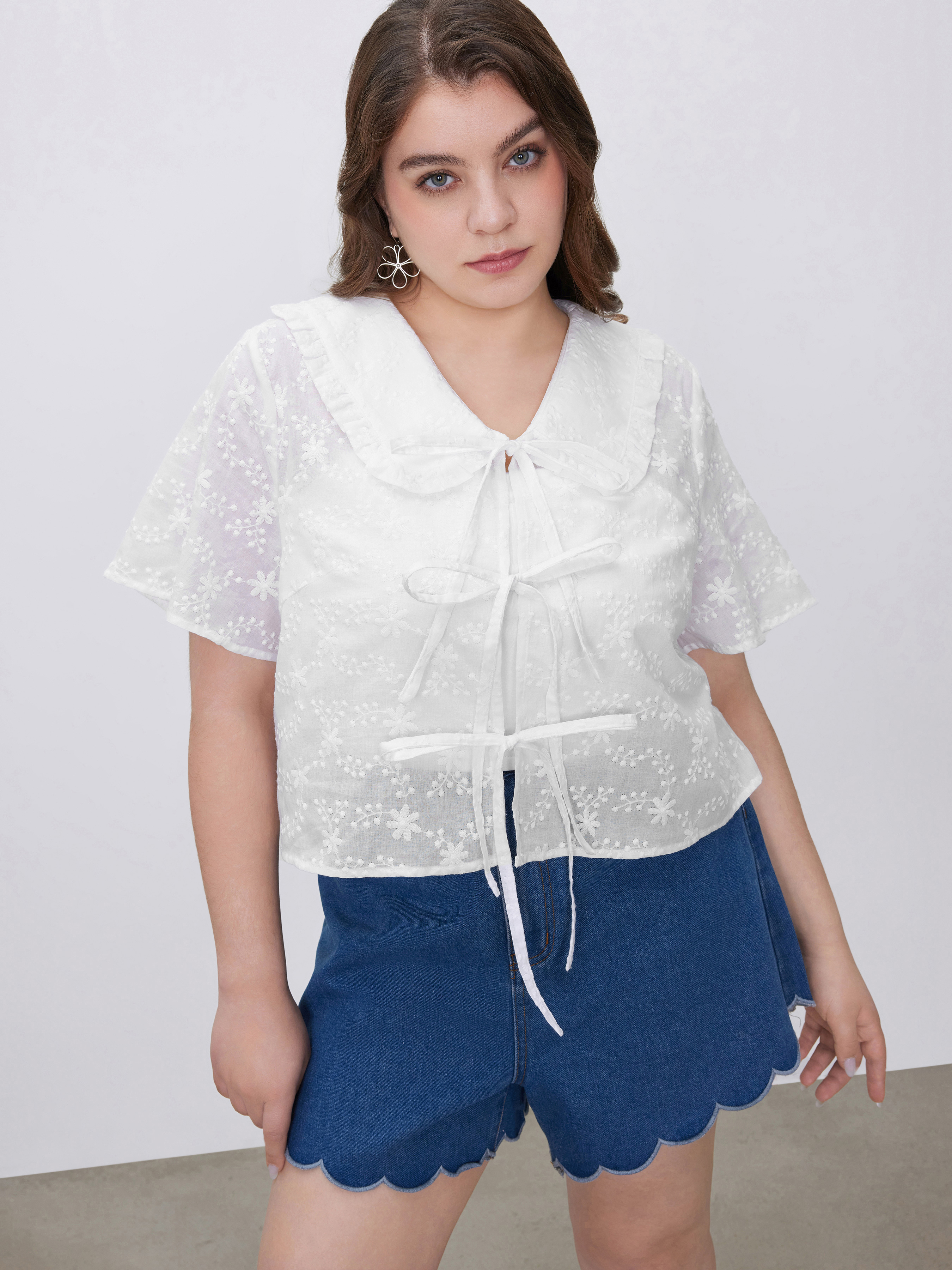 Floral Lace Up Crop Short Sleeve Blouse Curve & Plus For Floral Lace Up Crop Short Sleeve Blouse Curve & Plus For