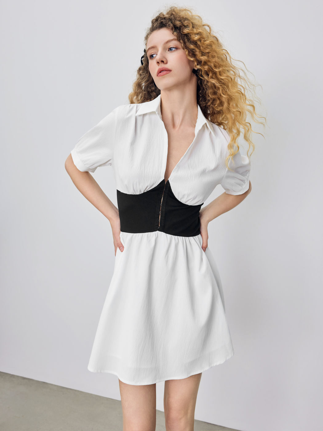 Collar V-neck Two Tone Ruffle Solid Mini Dress - Cider