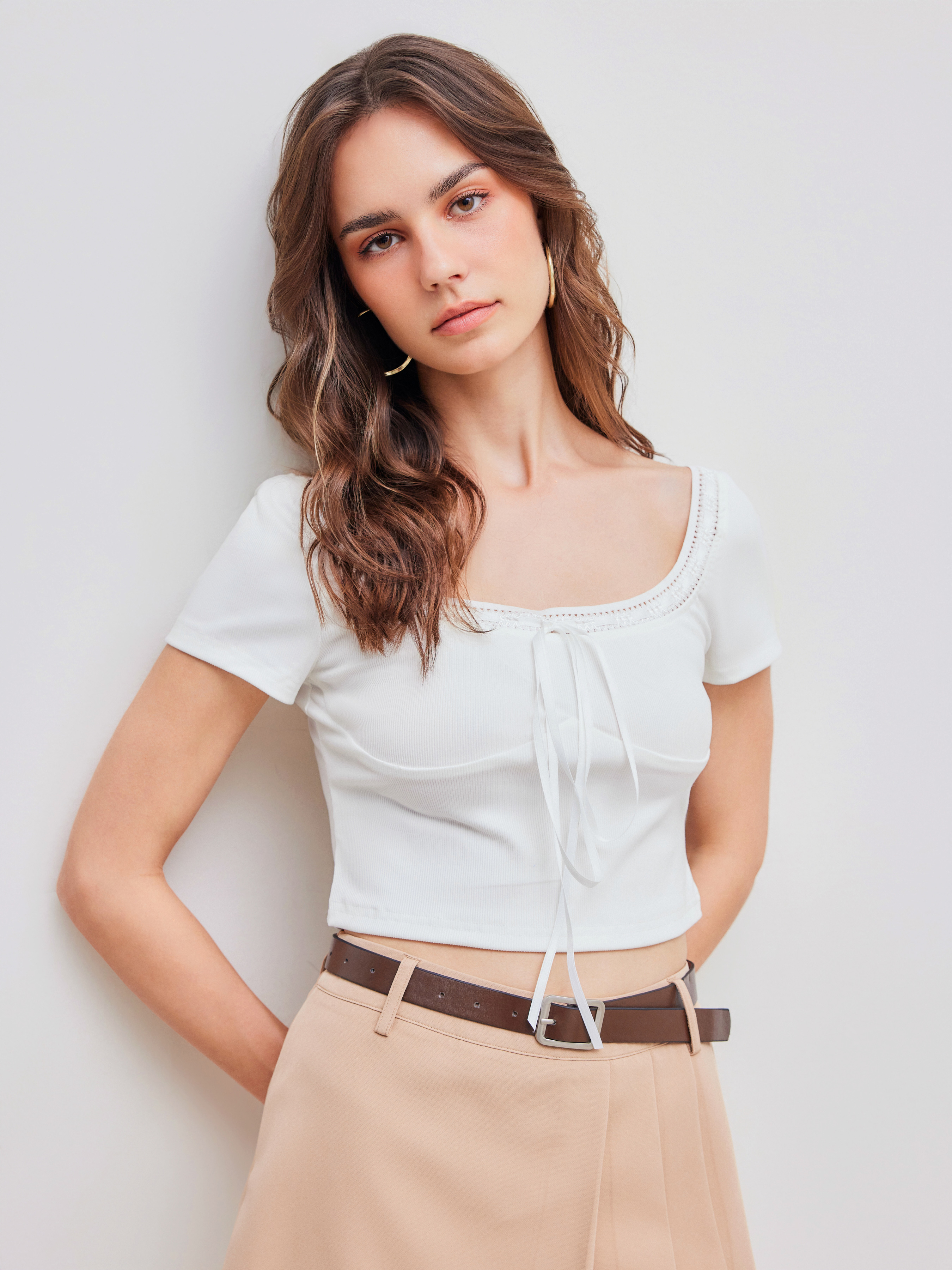 Woven U-neckline Knotted Short Sleeve Crop Top